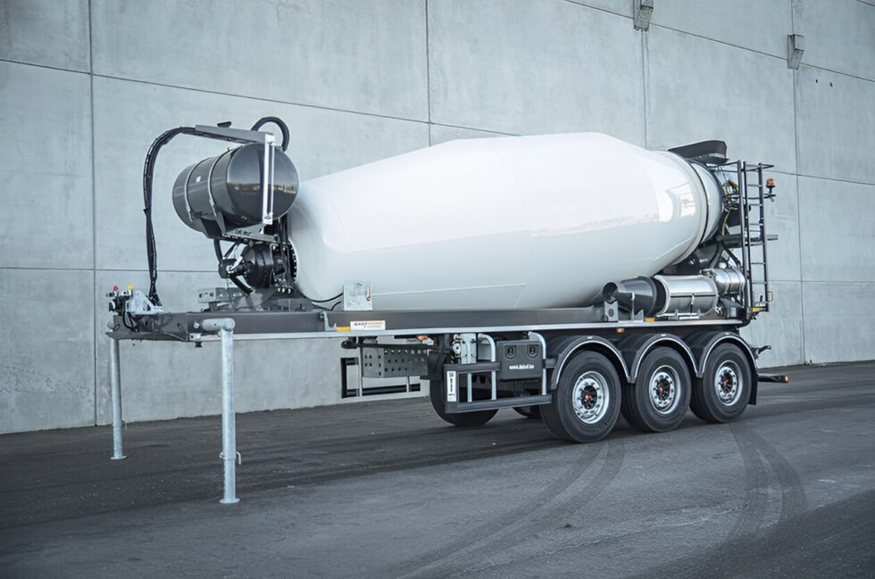 Custom Concrete Mixer Trailers | Built to Your Specifications - HUALONG ...